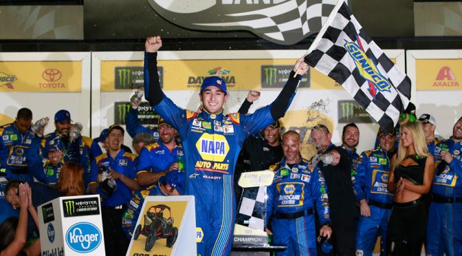 Chase Elliott wins Duel 1 from pole position - Official Site Of NASCAR