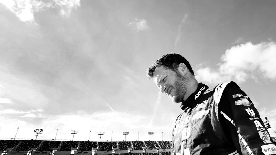 With fans' hearts and pole won, Junior eyes Daytona next