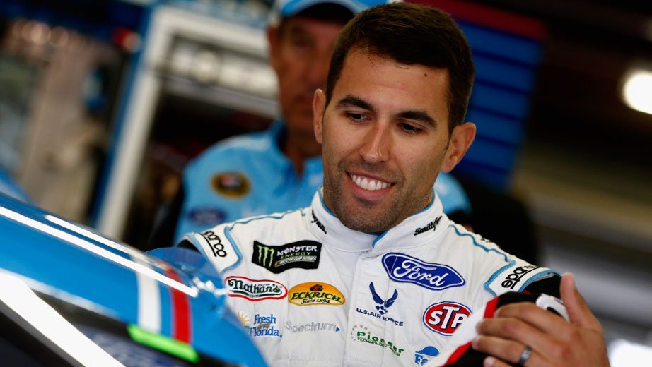 Aric Almirola talks 2018 plans, Richard Petty | NASCAR.com