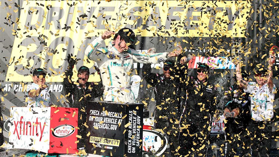 Erik Jones holds off Larson to win at Chicagoland - Official Site Of NASCAR