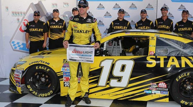 Carl Edwards nabs Coors Light Pole Award at Bristol | Official Site Of ...