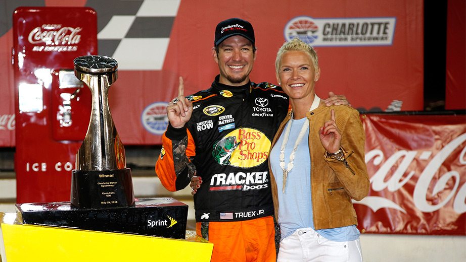 Sherry Pollex announces she's a two-year cancer survivor - Official ...