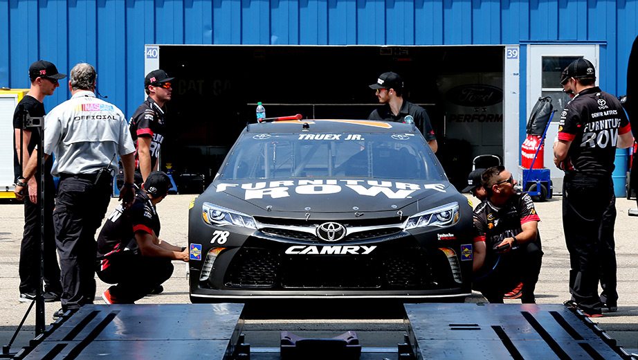 Drivers held up in pre-qualifying inspection - Official Site Of NASCAR