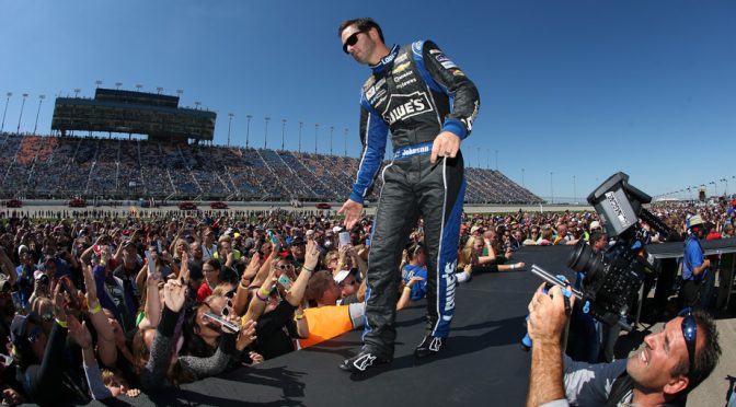 Live chat: Chicagoland | Official Site Of NASCAR