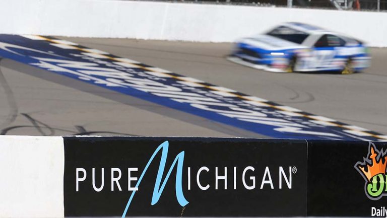 Live chat: Michigan and Texas | Official Site Of NASCAR