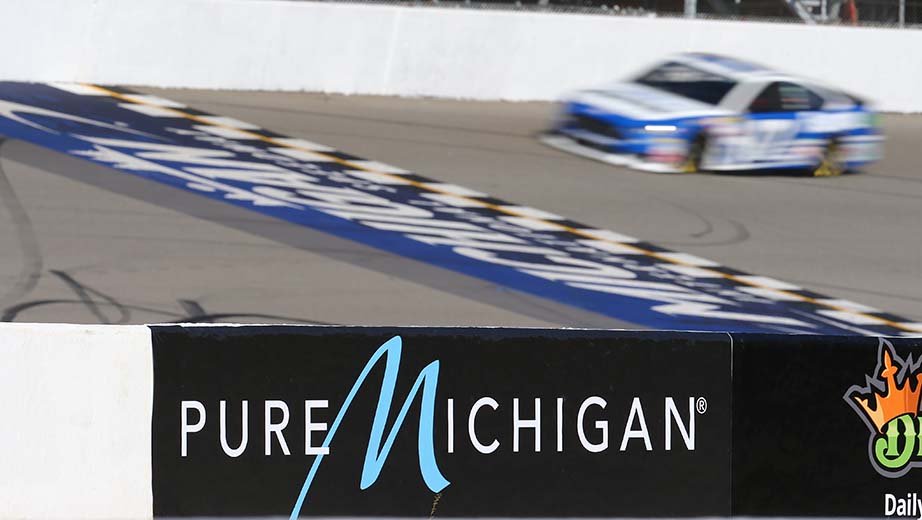 Live chat: Michigan and Texas - Official Site Of NASCAR