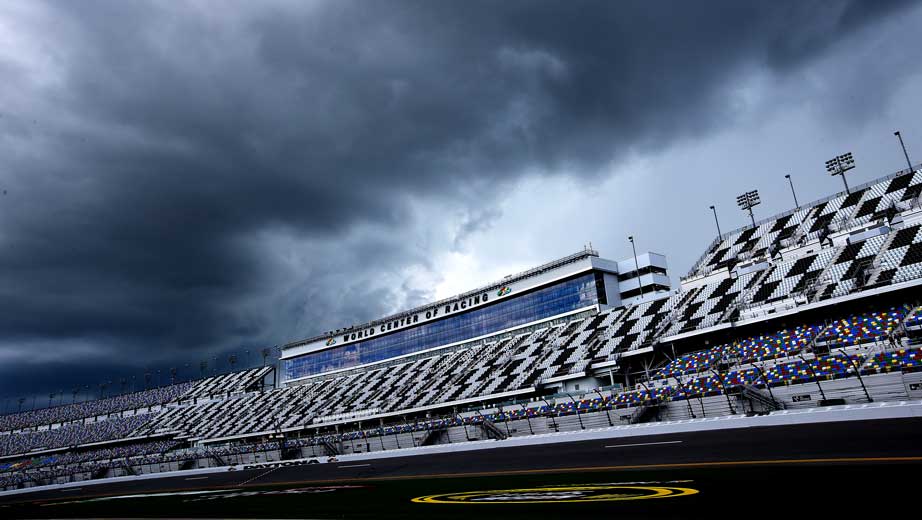 Weather delays Friday's on-track action at Daytona - Official Site Of ...