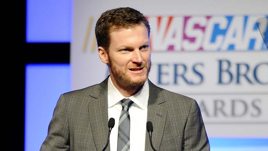 Earnhardt Jr. receives 2014 Myers Brothers Award - Official Site Of NASCAR