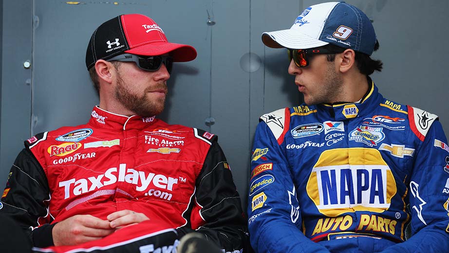 Elliott discusses balance of competition, teamwork - Official Site Of ...