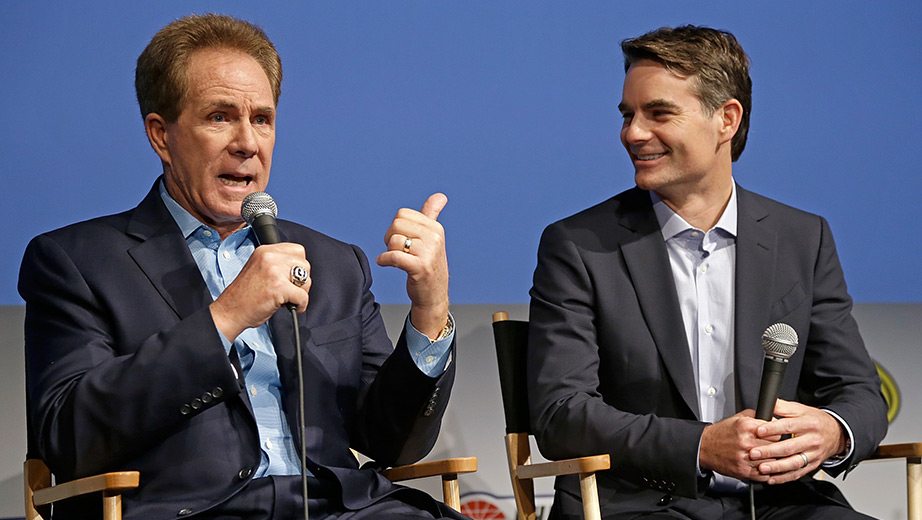 FOX NASCAR on-air team set for Daytona and beyond | NASCAR.com