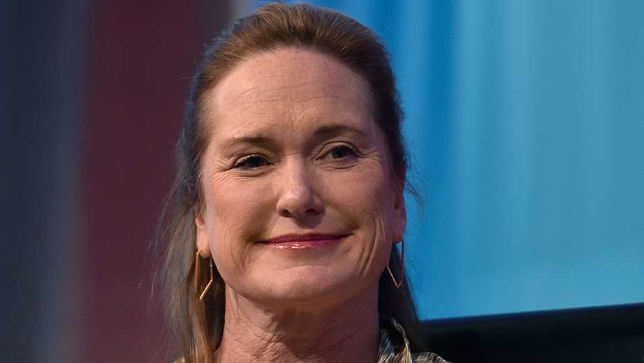 Lesa Kennedy's Instagram, Twitter & Facebook on IDCrawl