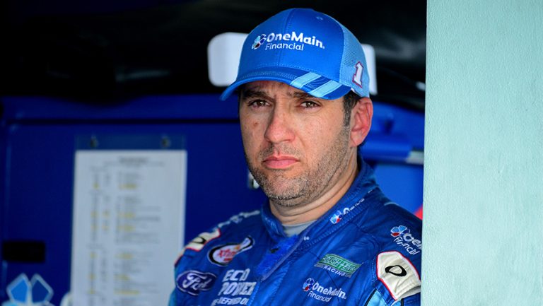 OneMain reveals Elliott Sadler's '16 paint scheme - Official Site Of NASCAR