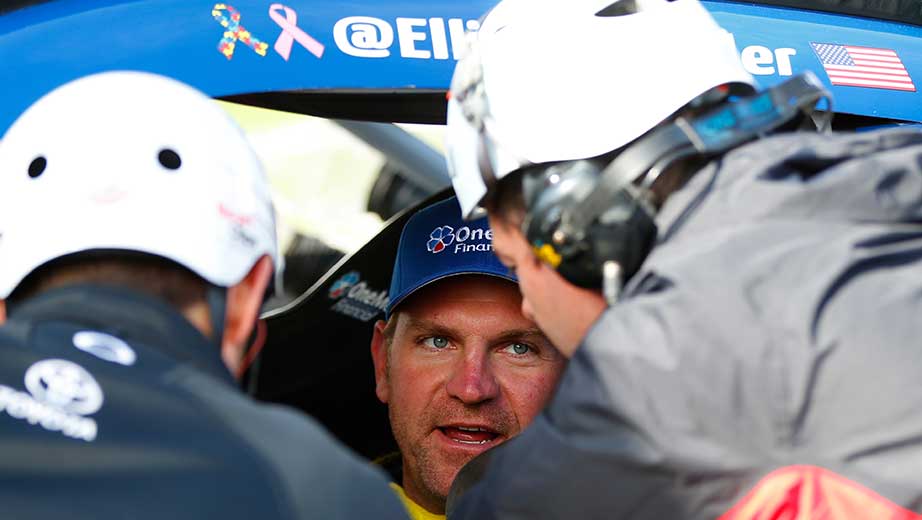 Bowyer subs for Sadler, finishes ninth | Official Site Of NASCAR