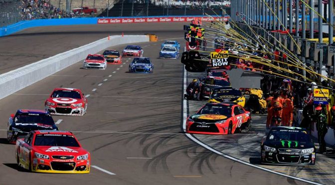 Pit road rule reinforced during drivers' meeting - Official Site Of NASCAR