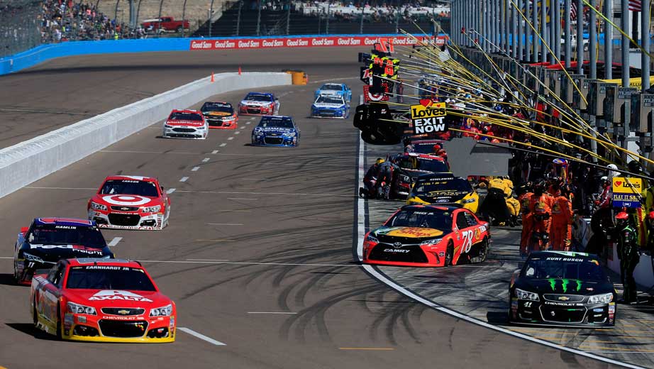 Pit road rule reinforced during drivers' meeting - Official Site Of NASCAR