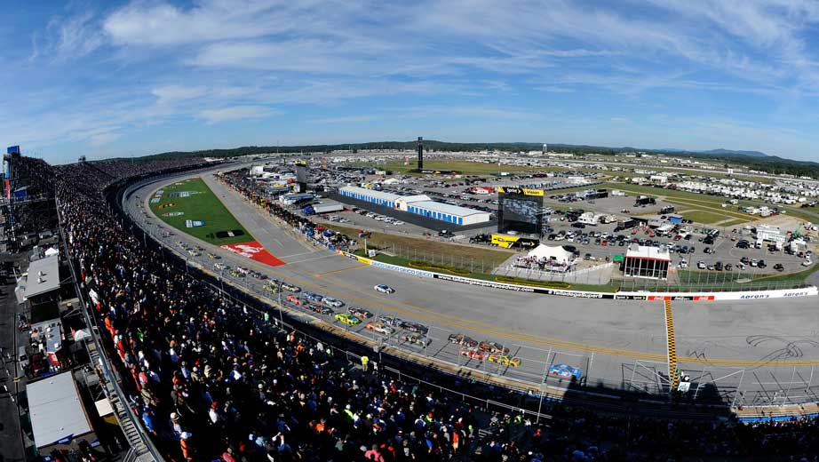 Live chat: Talladega | Official Site Of NASCAR