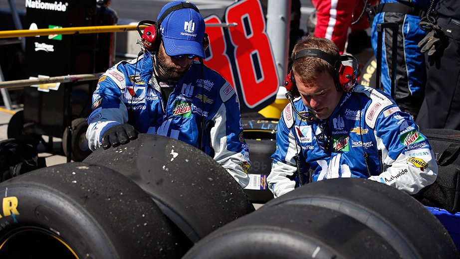 Sprint Cup drivers on track early for test at Las Vegas - Official Site ...