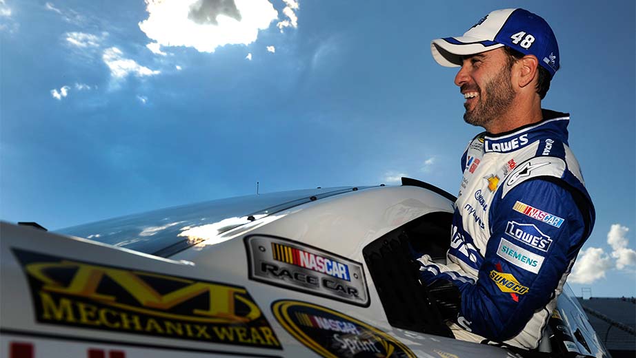 In shadow of 3, Johnson prepares for Daytona 500 | Official Site Of NASCAR