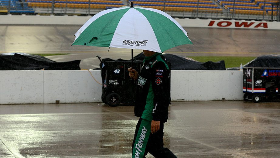 Delays, changing conditions left teams scrambling - Official Site Of NASCAR