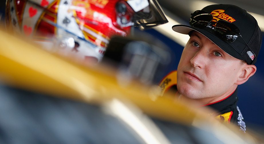 Daniel Hemric overwhelmed, proud to bring back No. 8 in debut | NASCAR.com