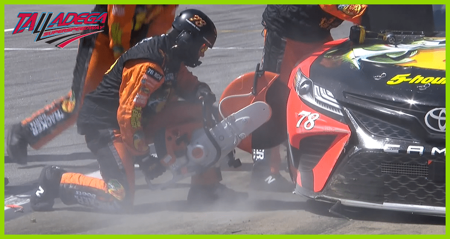 No. 78 crew goes to work on pit road with a saw | NASCAR.com