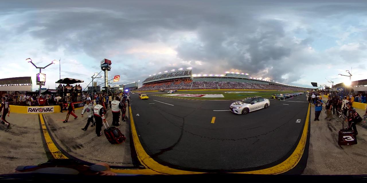 360 Video of Drivers Rolling Off Grid for the All-Star Race | Official ...