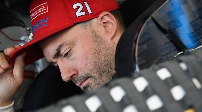 Paul Menard sets pace in opening Dover practice | NASCAR.com