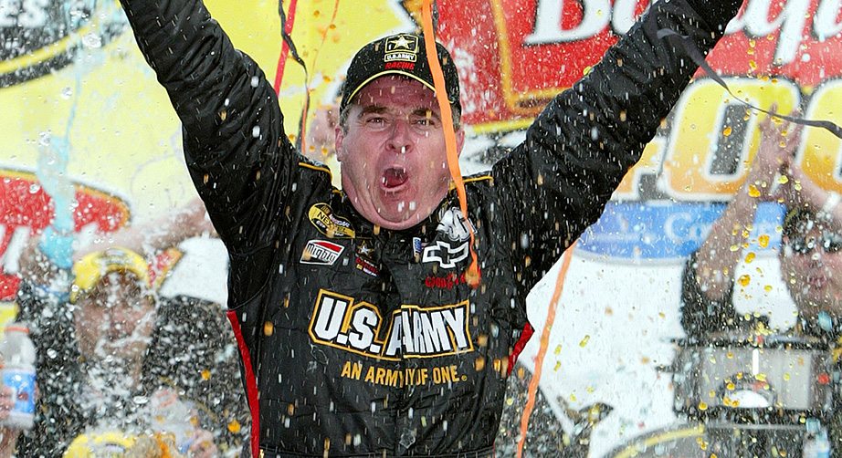 Joe Nemechek outduels Ricky Rudd in '04 Kansas finish | NASCAR.com