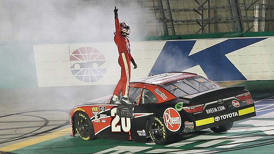 Christopher Bell rallies for Xfinity victory at Kentucky | NASCAR.com