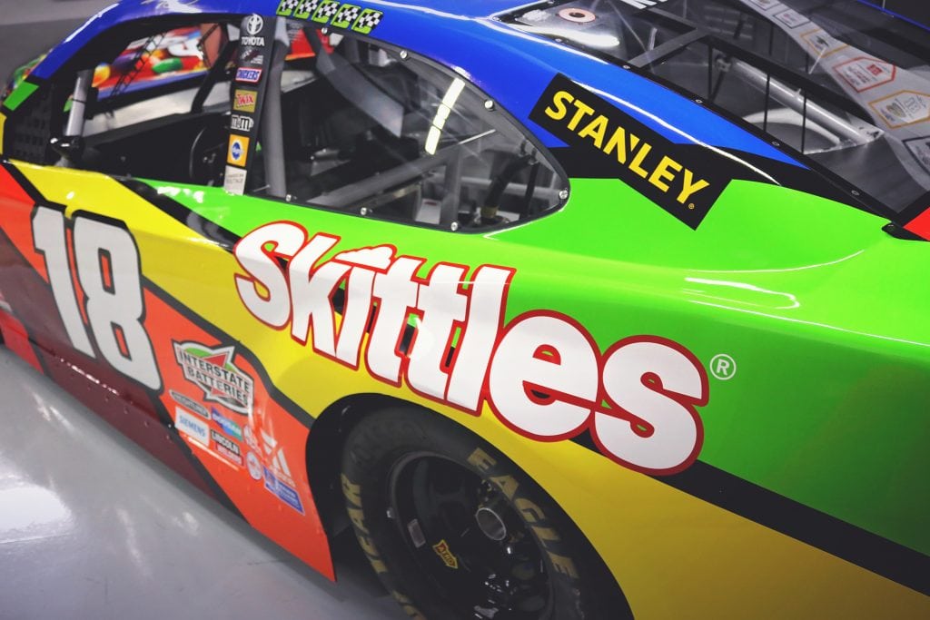 Kyle Busch unveils Ernie Irvan-inspired Darlington scheme | NASCAR.com