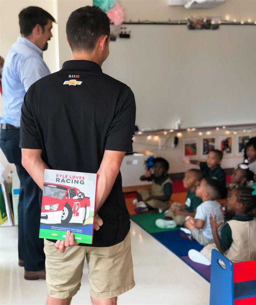 Larson, pit crew members make lasting impact on students | NASCAR.com