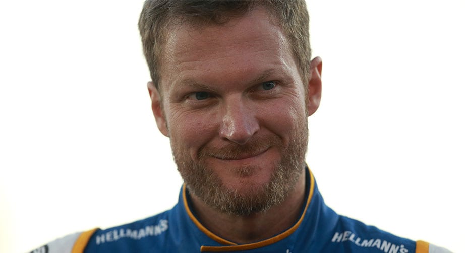 Earnhardt Jr. puts on show, fades to fourth at Richmond | NASCAR.com