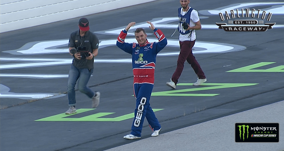 Ty Dillon engages crowd in starting wave at Darlington | NASCAR.com