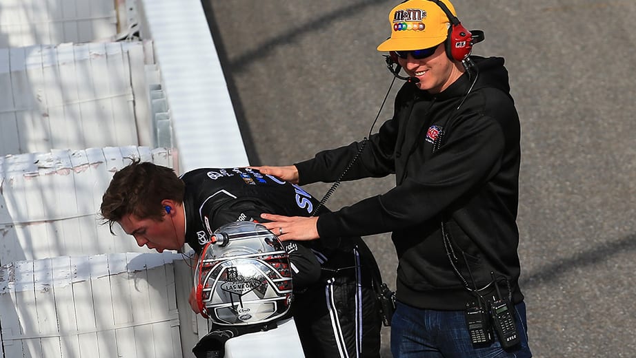 How to master the bump-and-run: A helpful drivers' guide | NASCAR.com