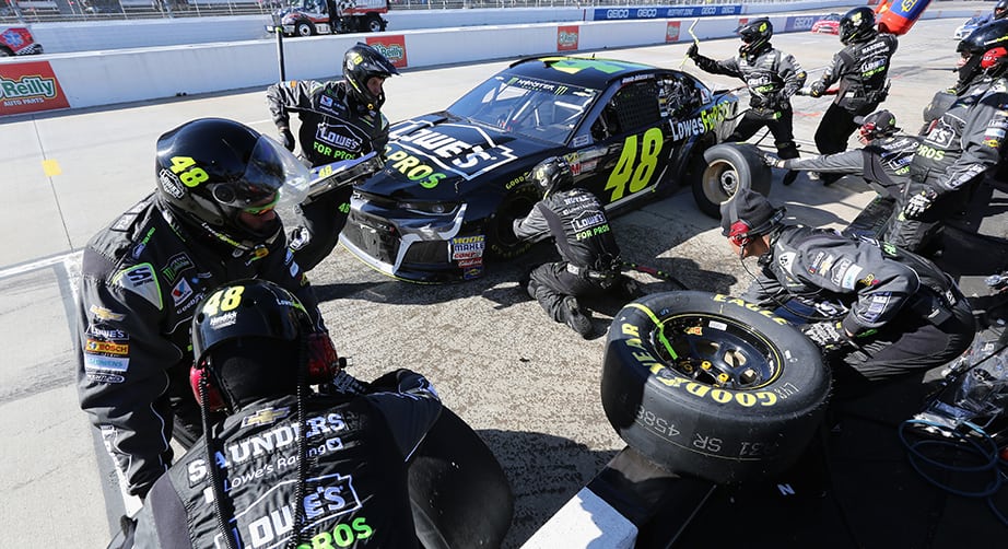 Rules update: Driver-adjustable trackbar departs in 2019 | NASCAR.com