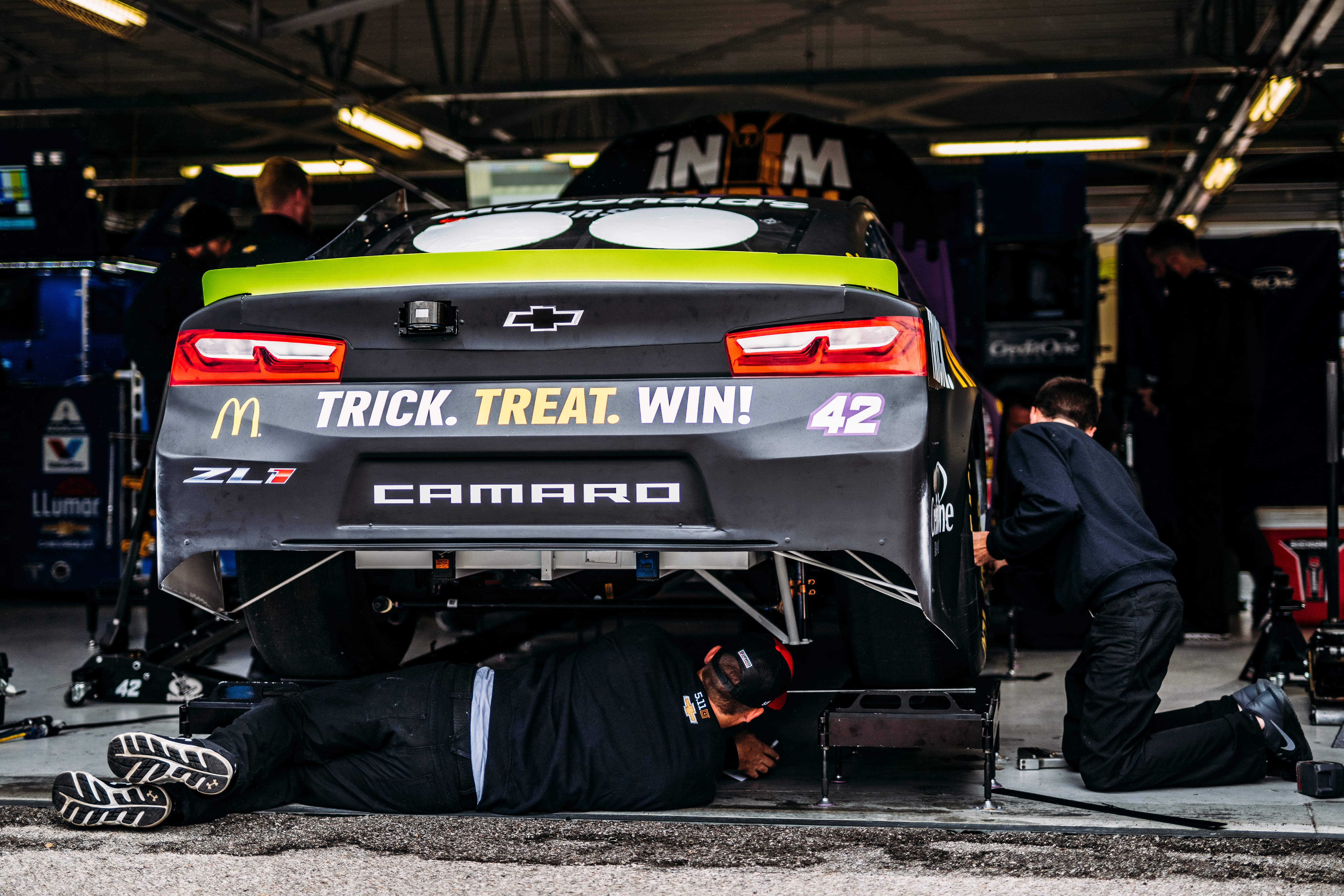 At-track photos: Kansas playoff race weekend | NASCAR.com