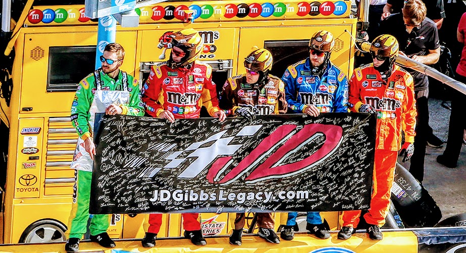 Hamlin delivers emotional Daytona 500 victory for Gibbs family | NASCAR.com