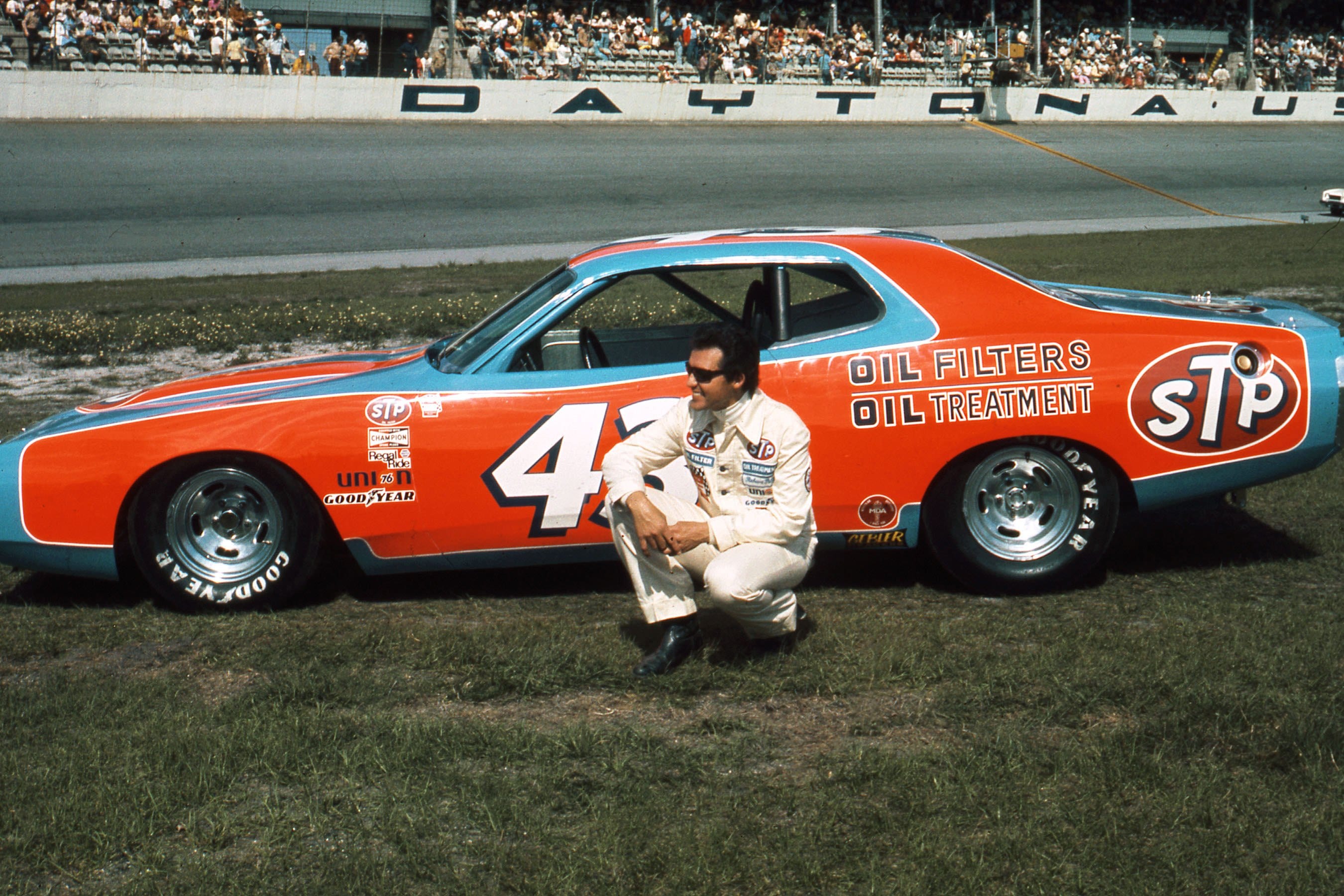 NASCAR history: Teams with at least 4 wins in first 7 races | NASCAR.com