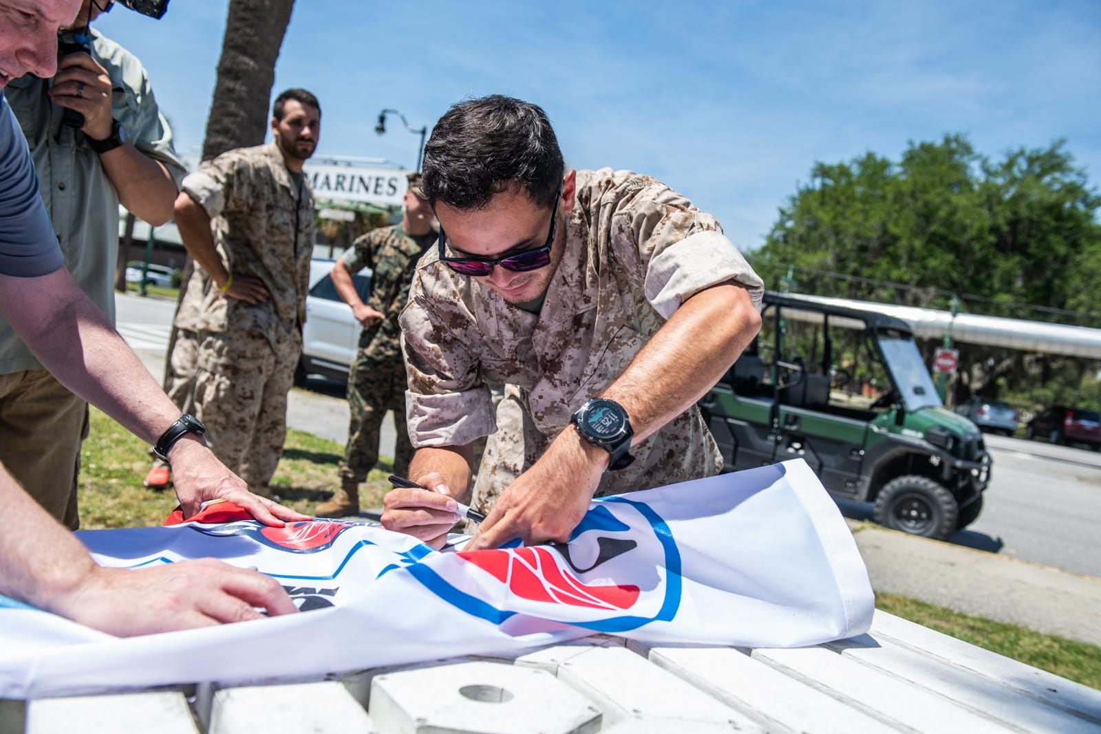 Kyle Larson Mission 600 visit Marine Corps Recruit Depot | NASCAR.com