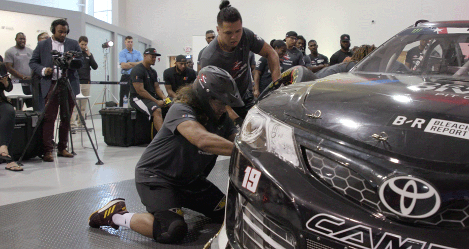 First look at the Drive for Diversity pit crew combine | NASCAR.com
