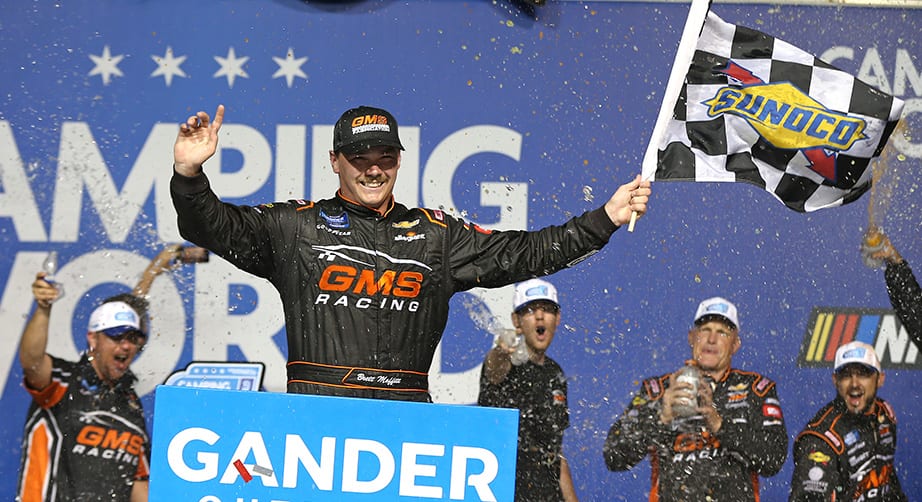 Brett Moffitt scores Gander Trucks Chicagoland win | NASCAR.com