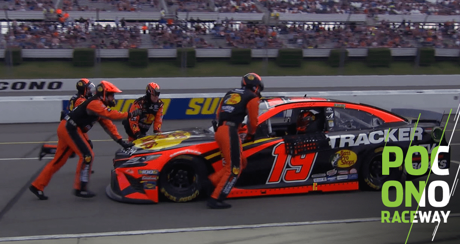 Truex Jr.’s chances end early due to engine issues | NASCAR.com