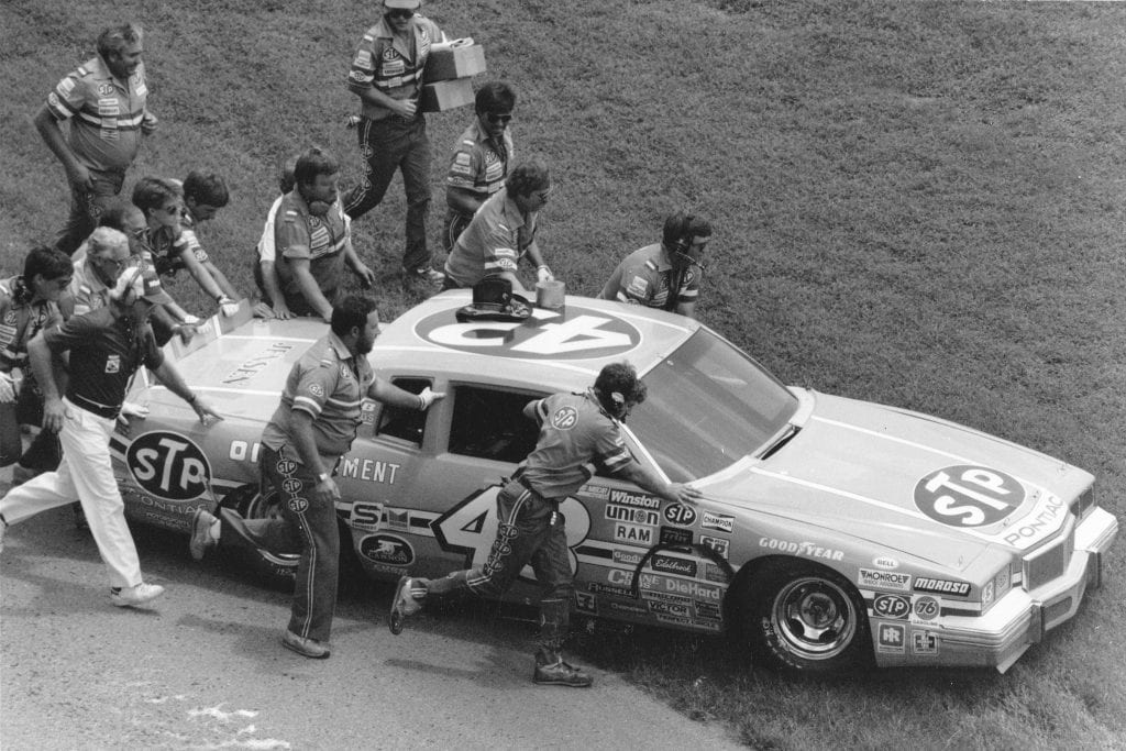 Inside the No. 1 team's car-ride celebration at Kentucky | NASCAR.com