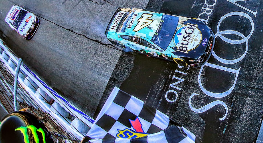 Hamlin laments final lap, could have raced Harvick dirtier | NASCAR.com