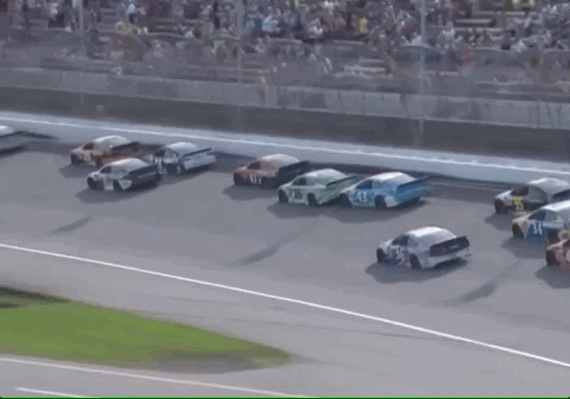 Top 10 GIFs: Michigan International Speedway | NASCAR.com