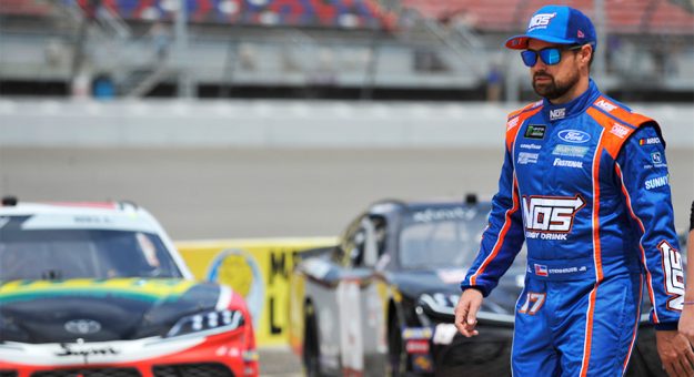 Ricky Stenhouse, Jr. set with Roush Fenway through 2021 | NASCAR.com