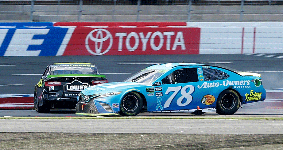 Reliving the 2018 Roval: How the wild finish unfolded | NASCAR.com