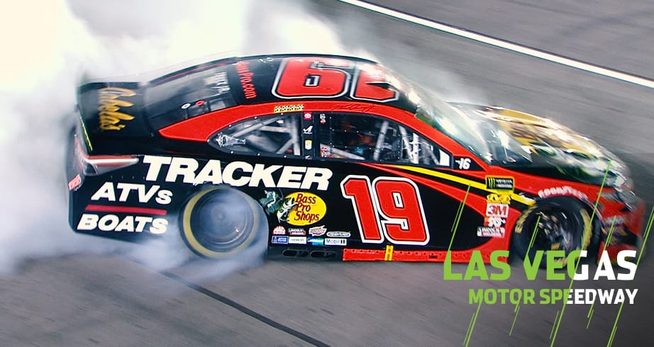 Truex gives fans smoke show in Las Vegas | NASCAR.com