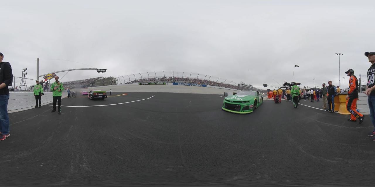 Dover 360 Rolling Off The Starting Grid - Official Site Of NASCAR