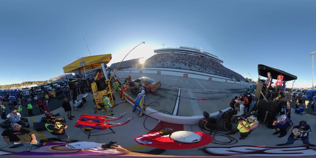 Kyle Busch 360 Martinsville Pit Stop - Official Site Of NASCAR